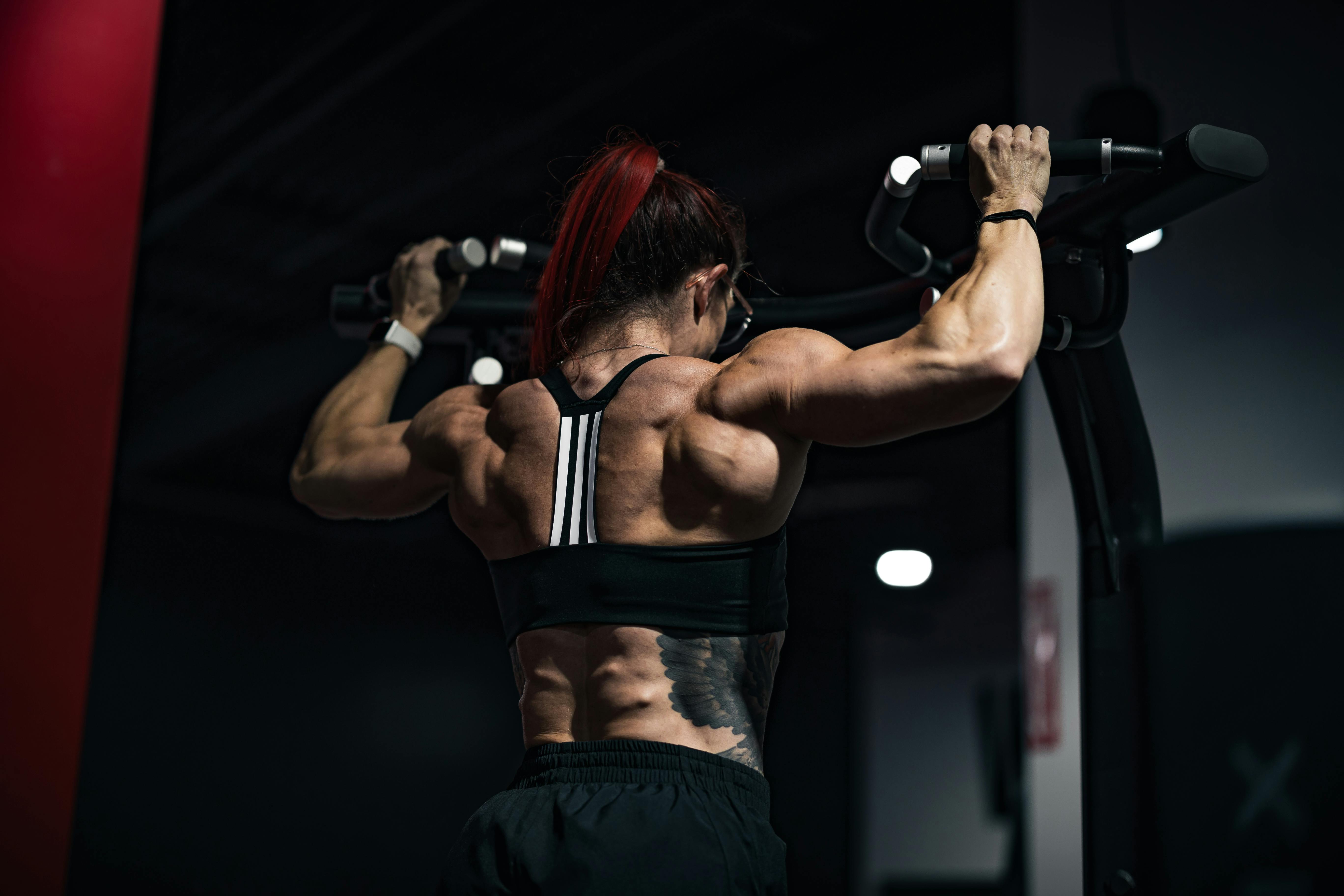 Can You Hold On for Dear Life? The Dead Hang Challenge is Here! – Gymrat